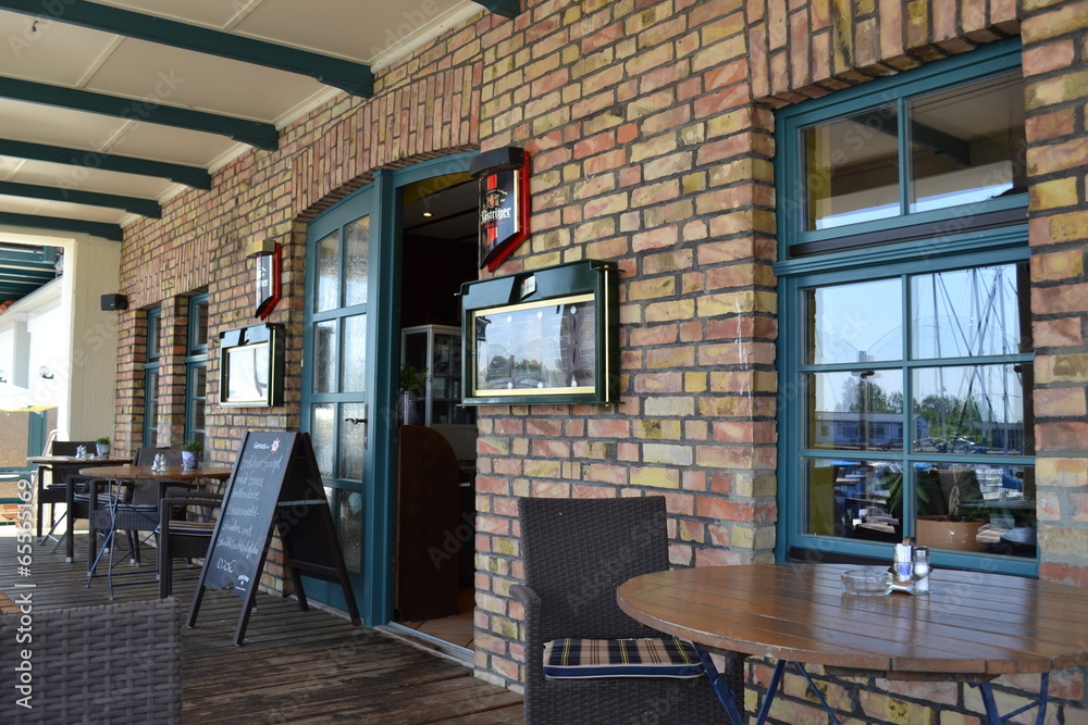 Restaurant Eingang Photos | Adobe Stock