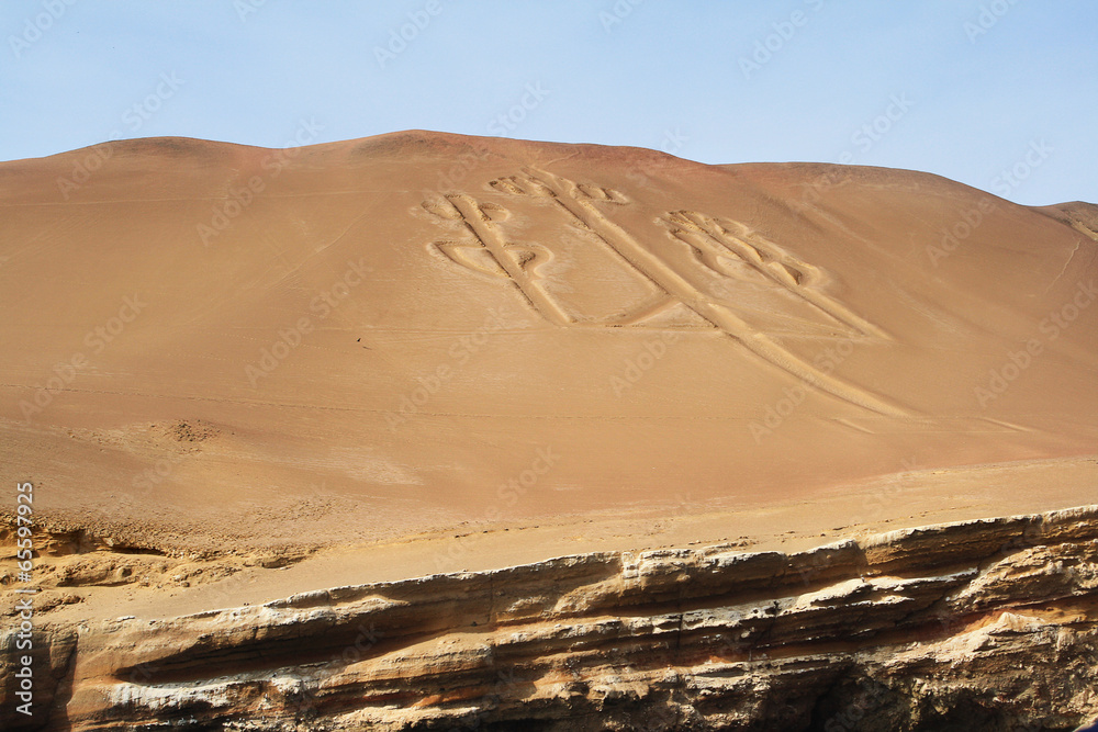 Ancient large-scale geoglyph Candelabrum figure in Paracas natio Stock ...