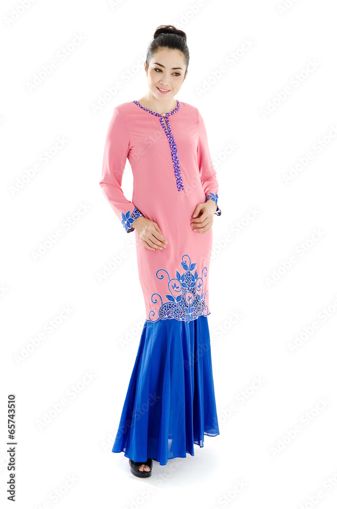 Beautiful southeast asian woman in elegant traditional dress Stock ...