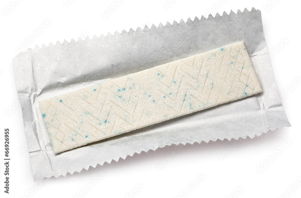 Chewing gum plate on wrapping paper isolated on white foto de Stock ...