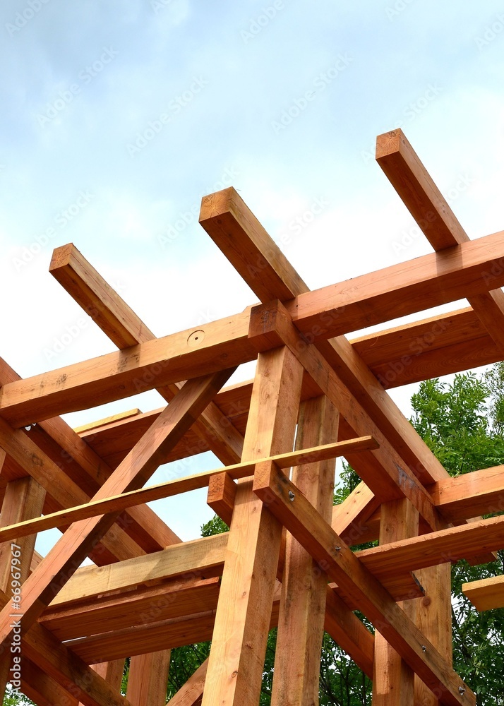 Holzkonstruktion aus Balken - Dach Stock Photo | Adobe Stock