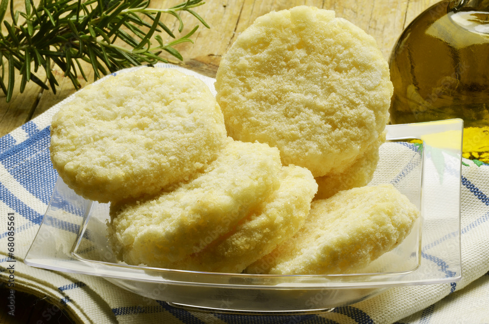 Papas congeladas Frozen potatoes Patate surgelate Stock Photo | Adobe Stock