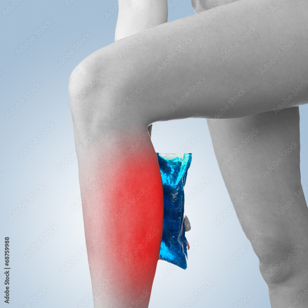 Acute pain in sword. Woman holding hand to spot of sword-aches Stock ...