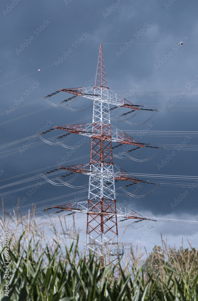 Electrical tower painted in red and white Stock-Foto | Adobe Stock