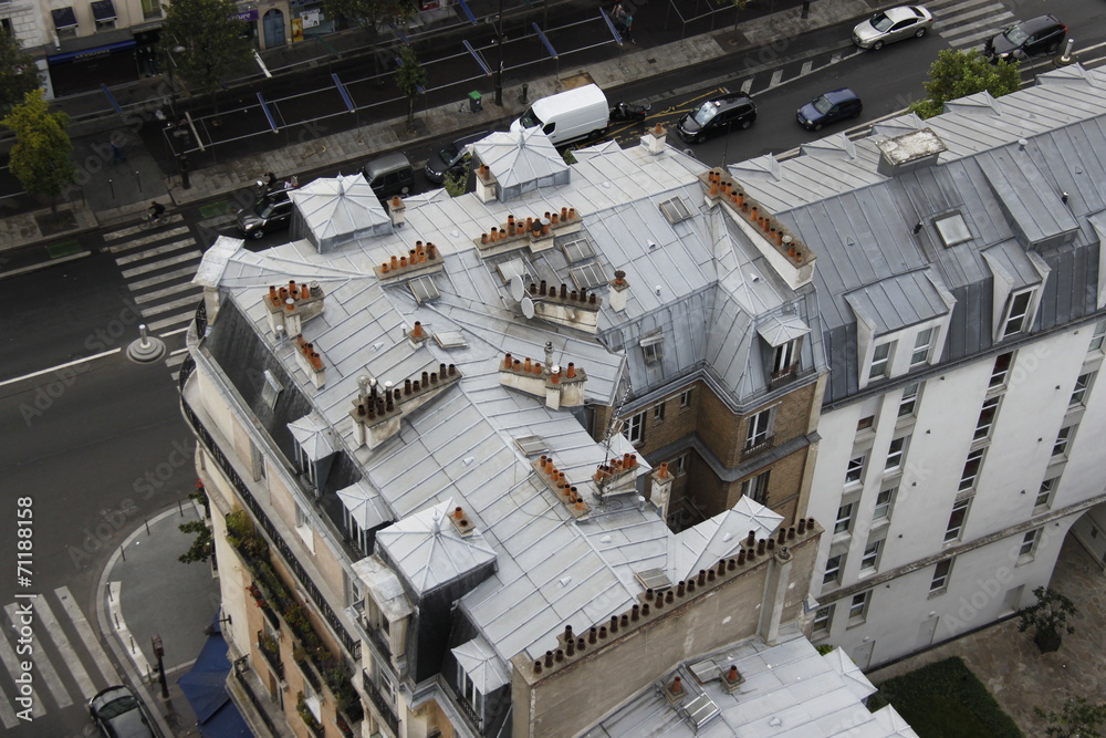 Toit d'un immeuble à Paris, vue aérienne Stock Photo | Adobe Stock