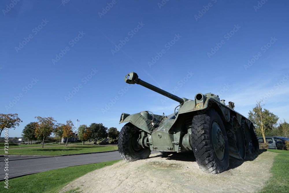 Char d'assaut de la première guerre mondiale,Mémorial Stock Photo ...