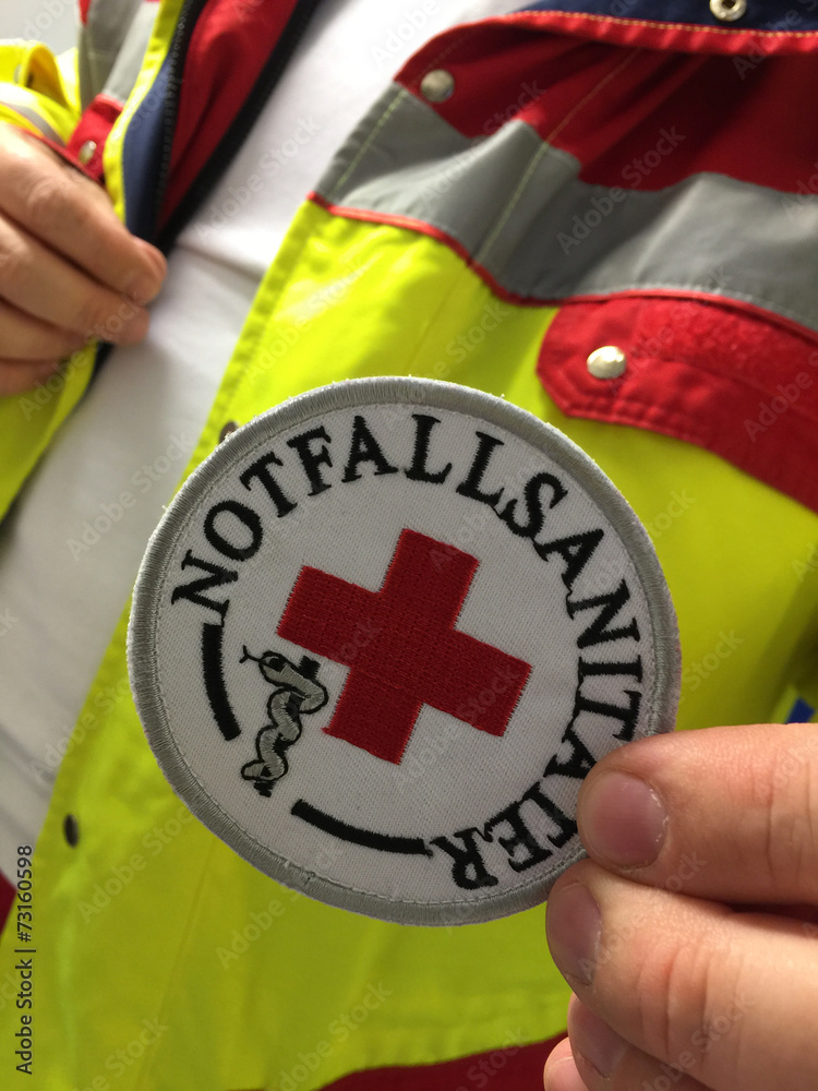Notfallsanitäter Emblem - Notarzt Rettungssanitäter Rettungswage Stock ...