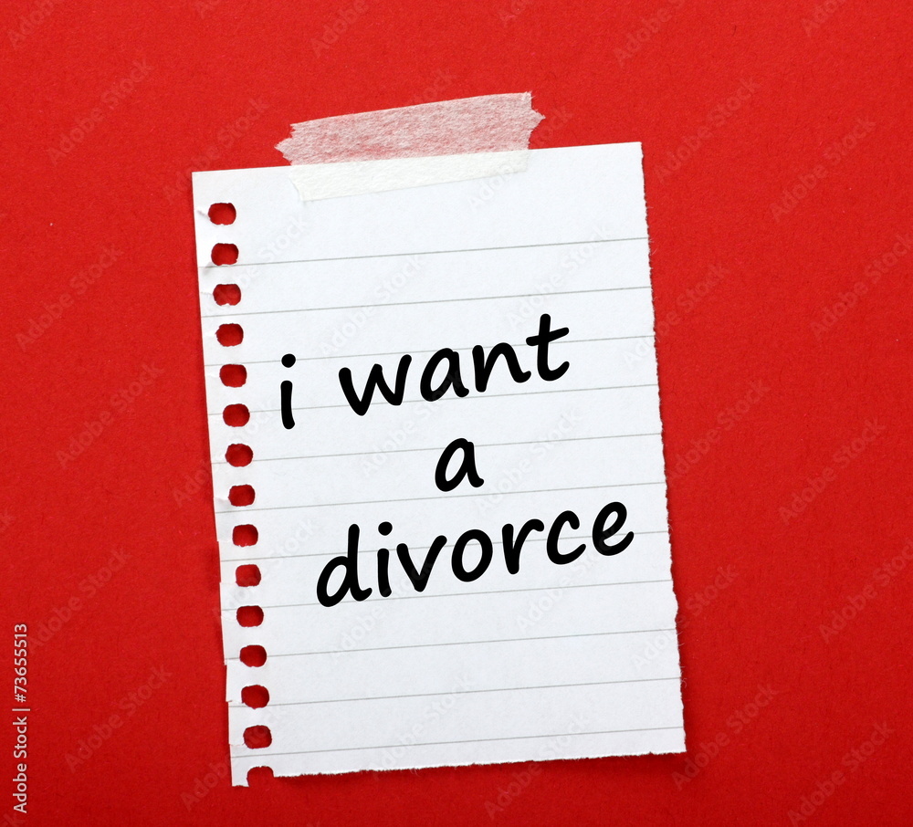 I want a divorce written on a paper note stuck to a notice board Stock ...