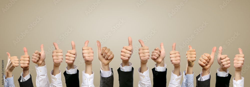 Daumen Hoch / Like Stock Photo | Adobe Stock