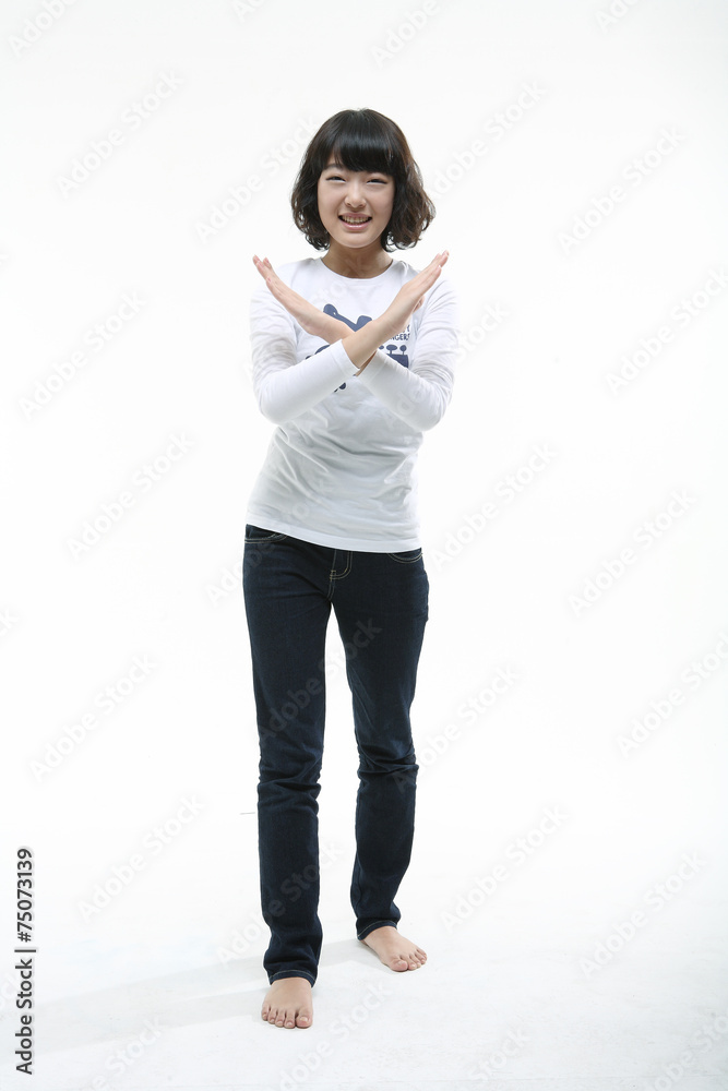 스튜디오 안의 젊은 여성 다양한 포즈 Stock Photo | Adobe Stock