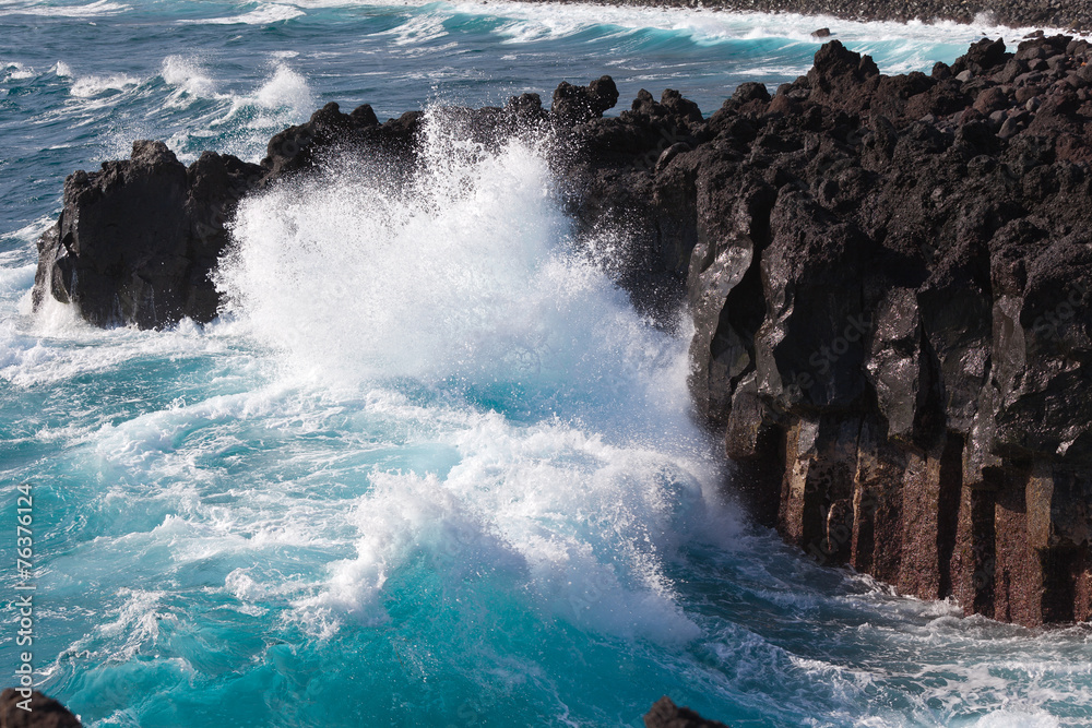 mer forte à Langevin, île de la Réunion Stock Photo | Adobe Stock