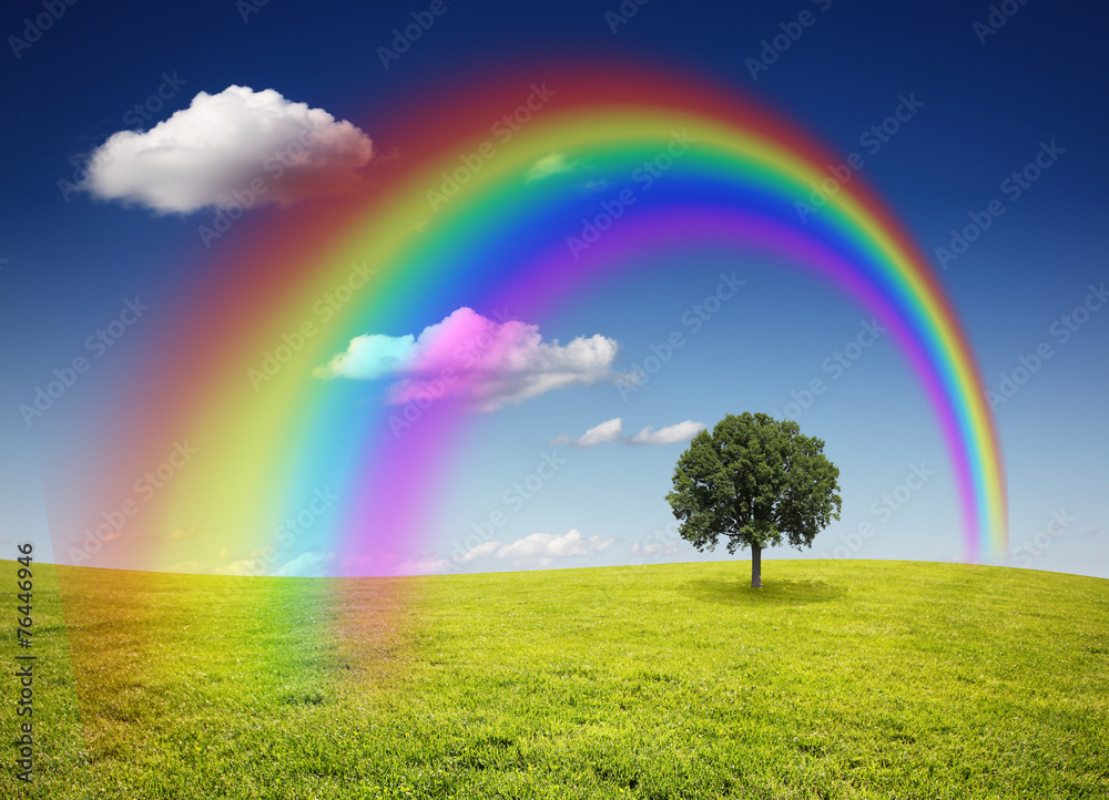 Regenbogen über der Landschaft Stock-Foto | Adobe Stock