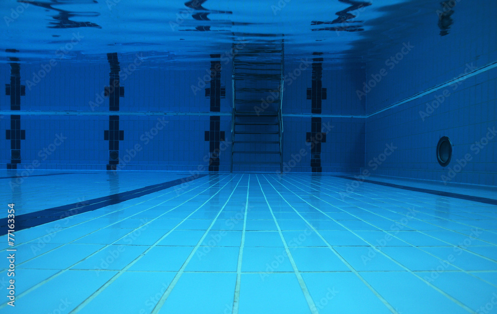 Schwimmbad Stock-Foto | Adobe Stock