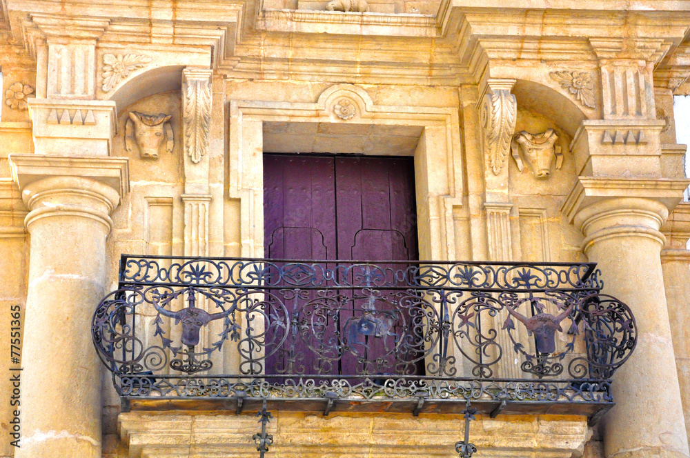 Puerta de la Plaza de Toros de Ronda, Málaga, España Stock Photo ...