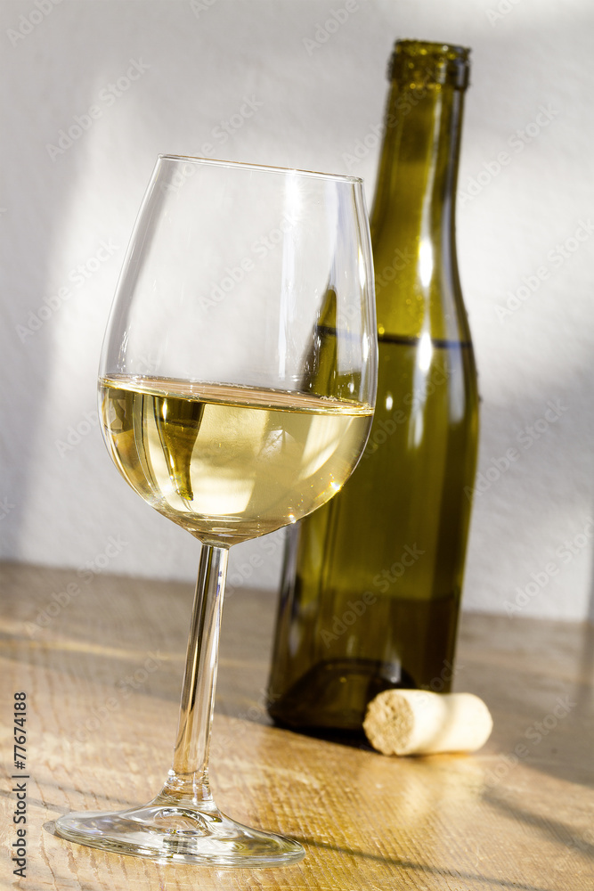 Weißwein Weinglas Stock-Foto | Adobe Stock