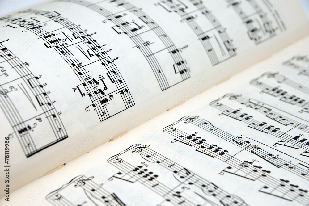 Notenblätter Stock-Foto | Adobe Stock