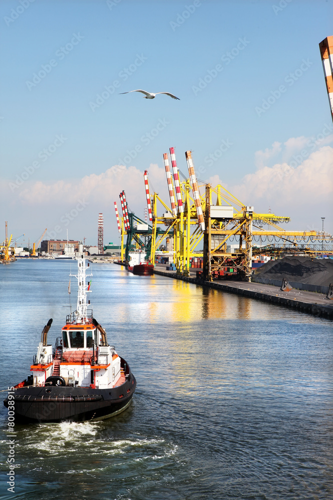 Tugboat pulling container ship Stock Photo | Adobe Stock