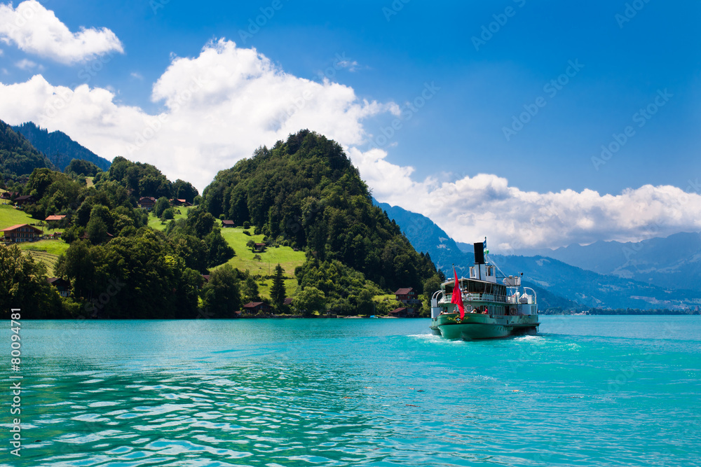 Switzerland Interlaken lake Brienz, ferry, glacial, turquoise foto de ...