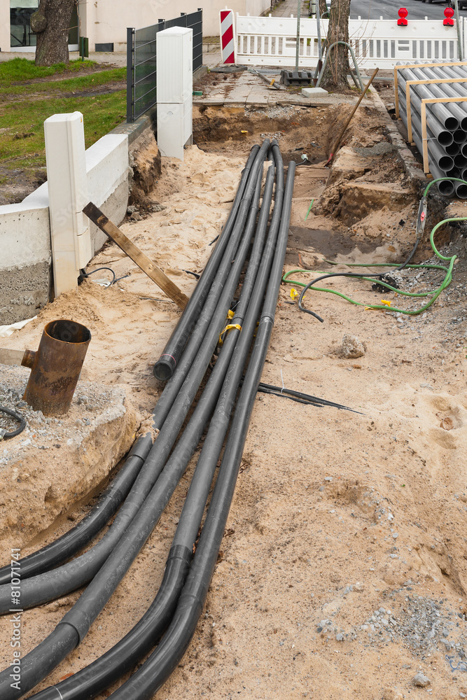 Verlegung von neuem Leerrohr - Kabelschutzrohr Stock-Foto | Adobe Stock