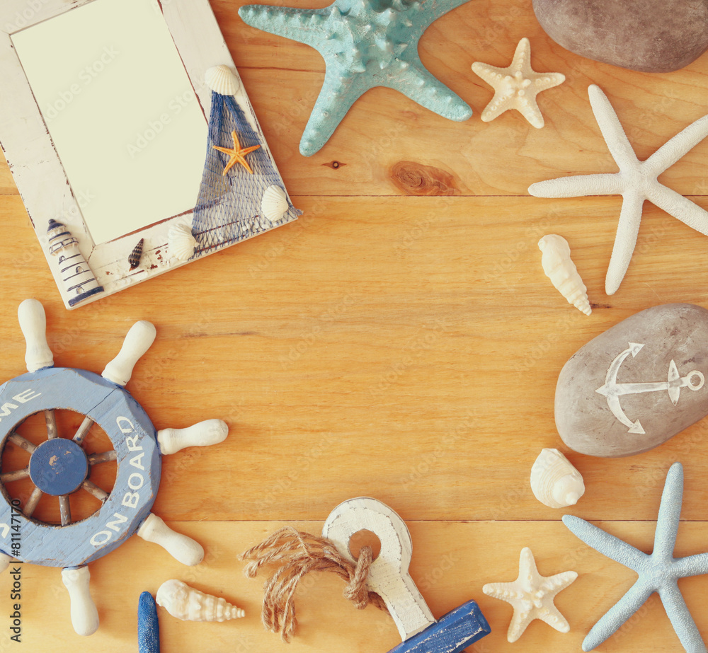 collection of nautical and beach objects creating a frame over w Stock ...