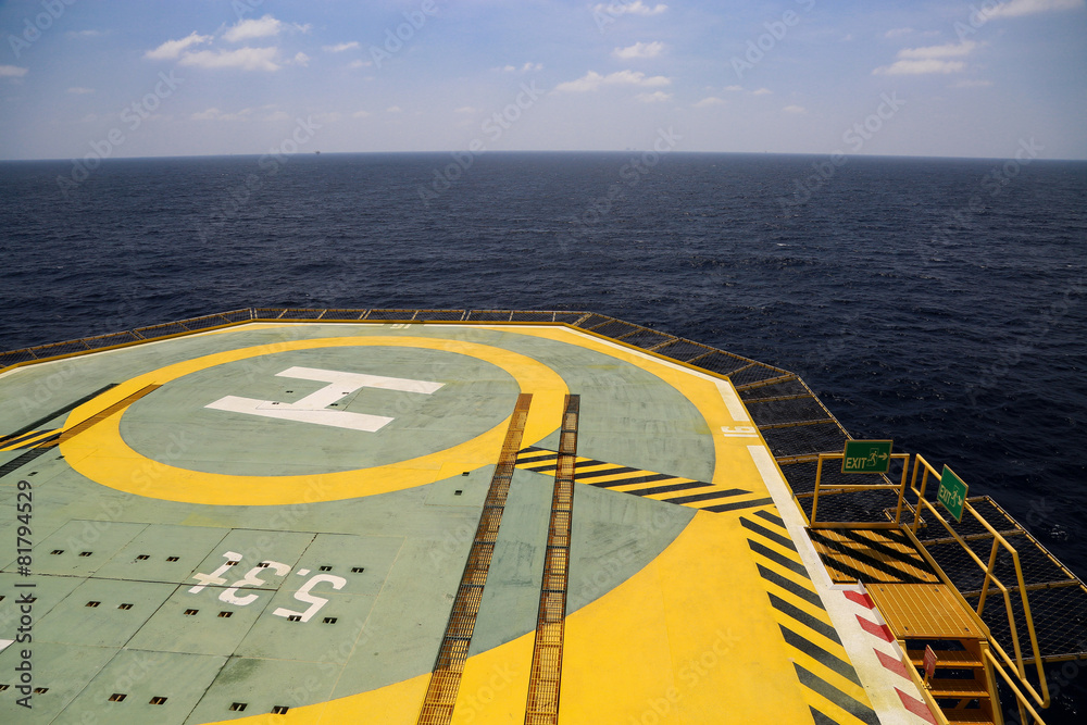 Helideck of oil and gas drilling rig in offshore industry Stock Photo ...