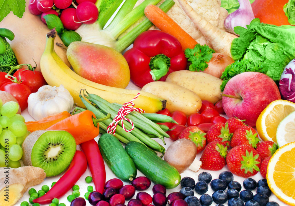 Obst und Gemüse Stock-Foto | Adobe Stock