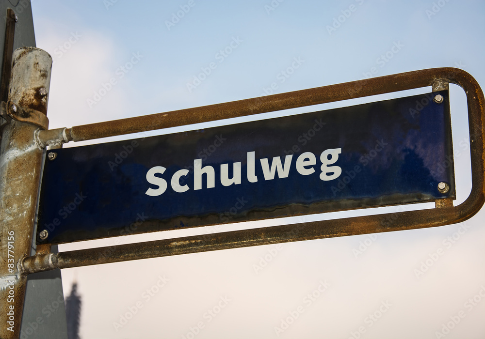 Strassenschild 47 - Schulweg ilustración de Stock | Adobe Stock