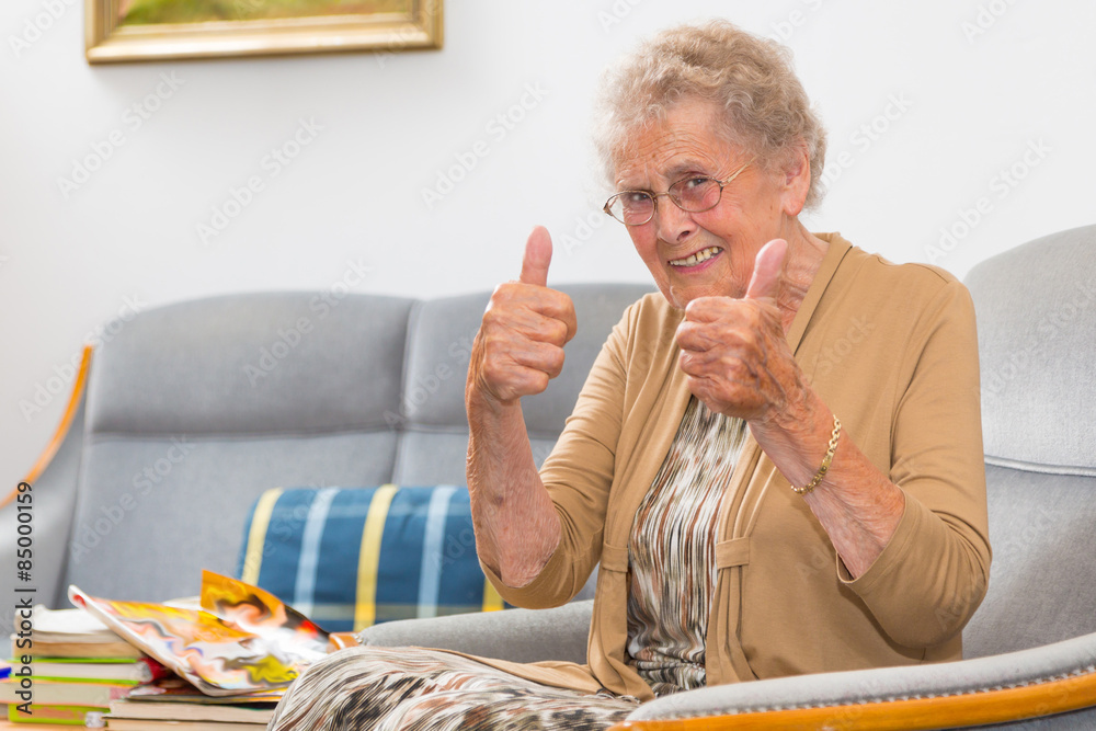 Alte_Dame_25 Stock-Foto | Adobe Stock