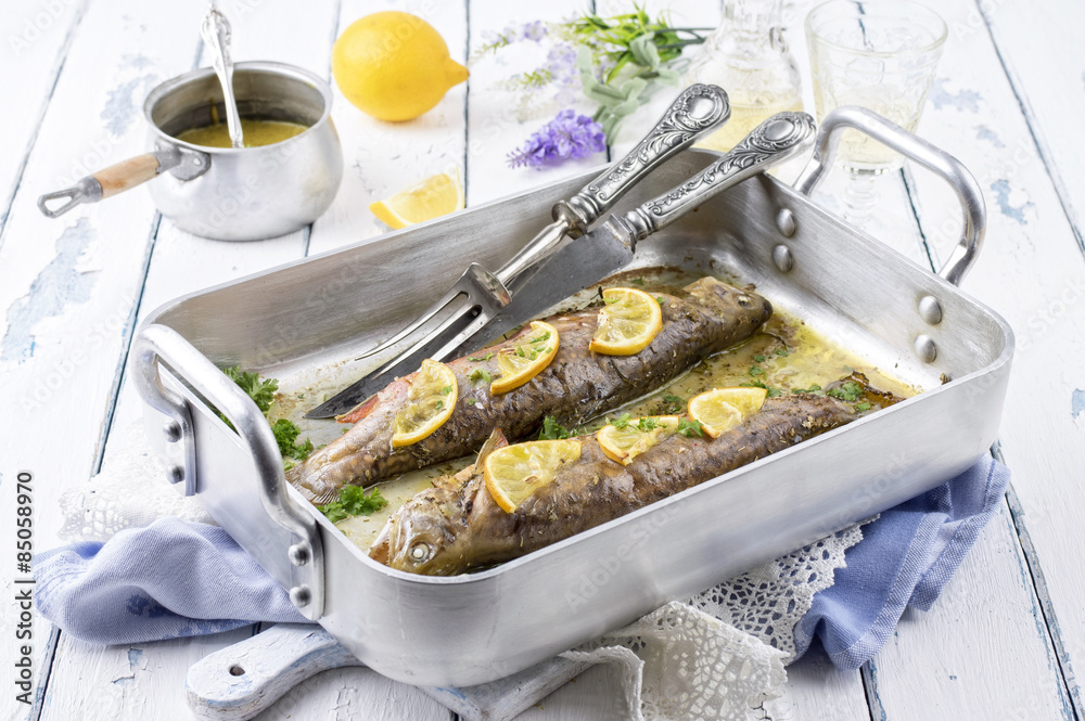 Forelle in Pfanne Stock Photo | Adobe Stock