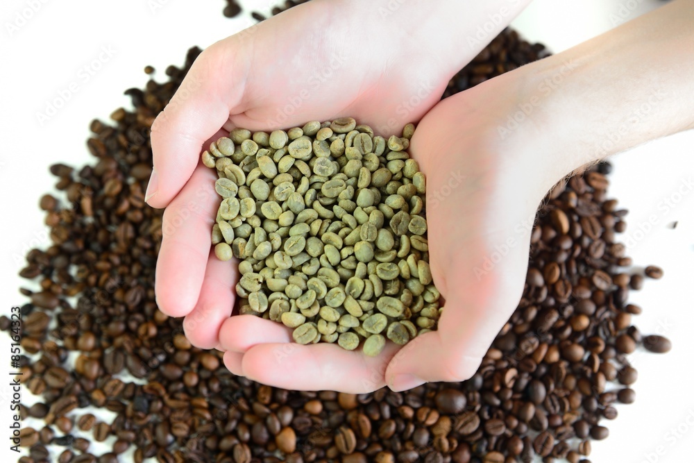 Rohkaffee Grüne Bio Kaffeebohnen als Bohne Stock Photo | Adobe Stock