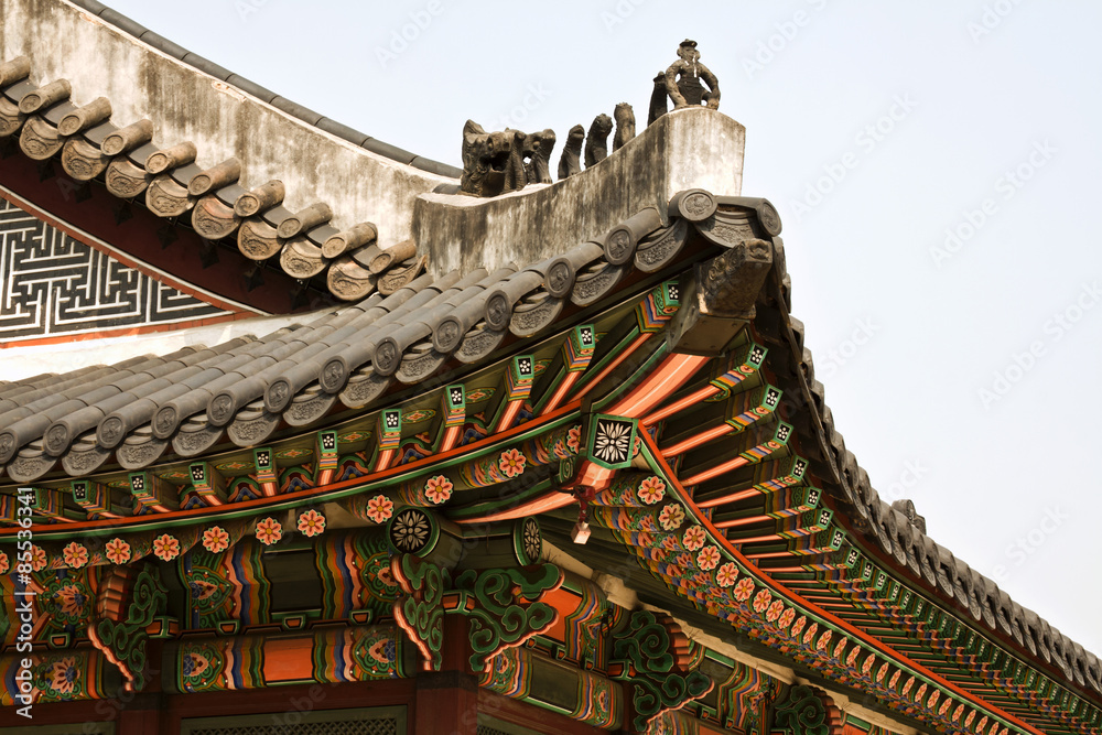 Seoul, Korean traditional architecture, sky, asian roof Stock Photo ...