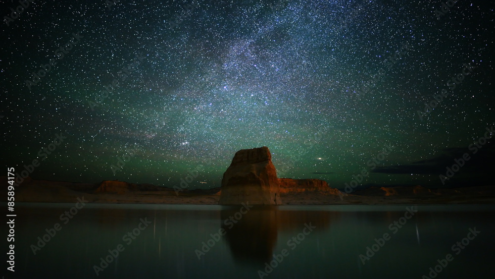 Astrophotography time lapse footage with tilt up motion of milky way ...