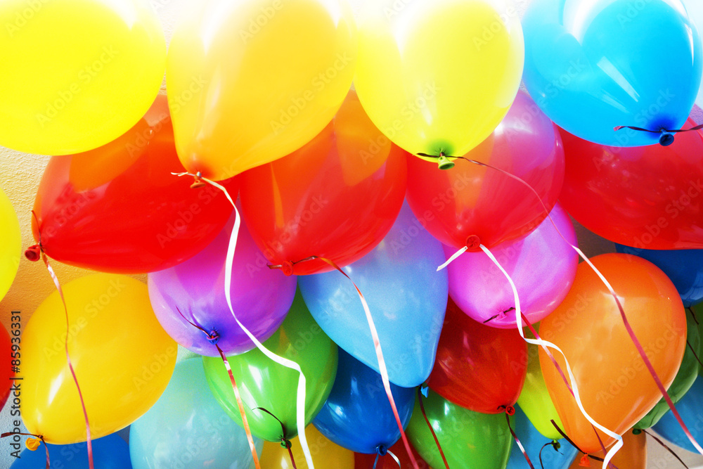 viele bunte farbenfrohe Luftballons, bildfüllend Stock Photo | Adobe Stock