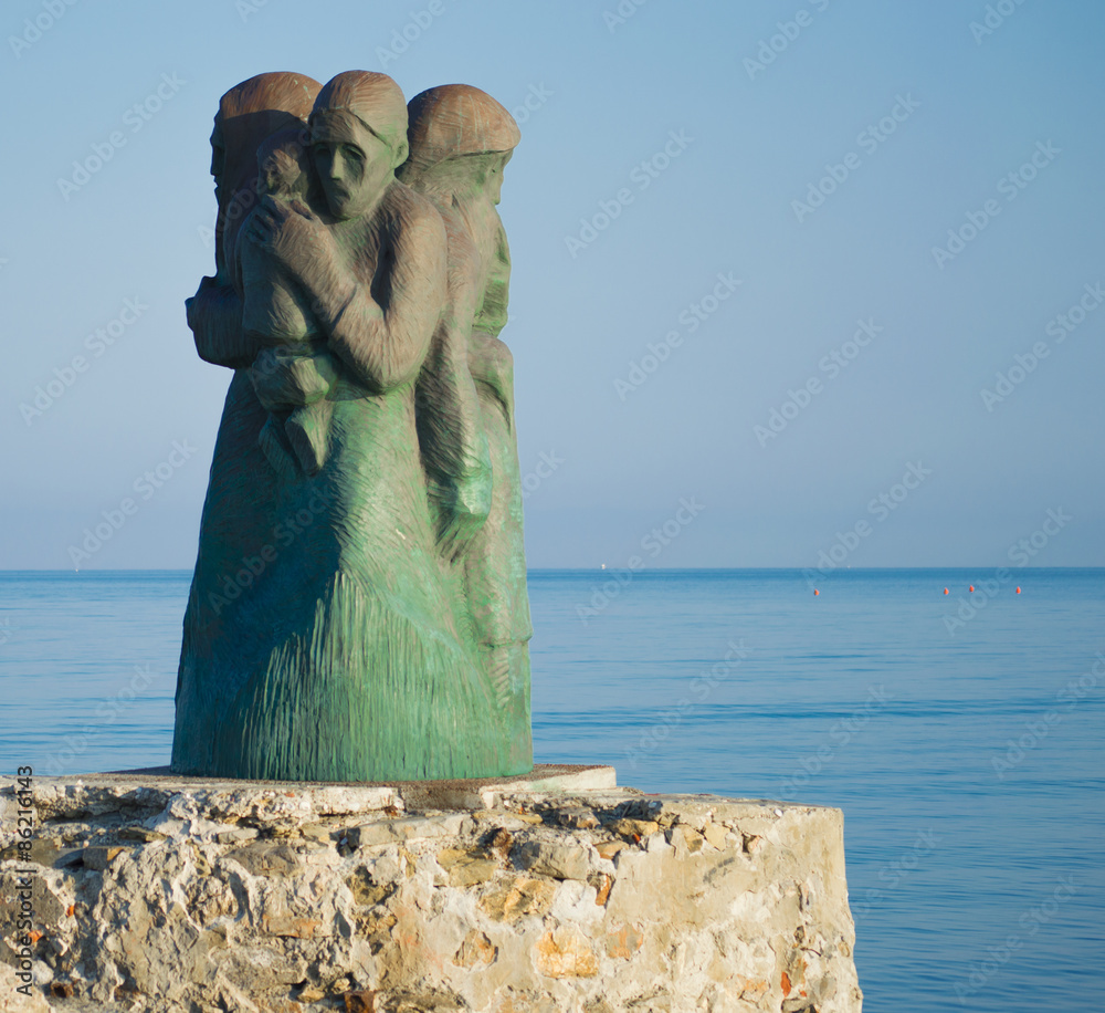 statue, sea, rock, sculpture, artwork, bronze, cast, figural, group ...
