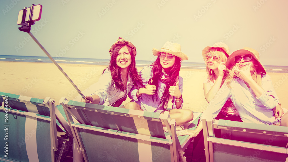 4 Girl Best Friends