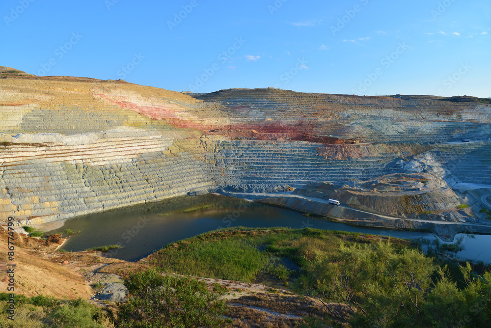 Mines à ciel ouvert à Milos Stock Photo | Adobe Stock Mines à ciel ouvert à Milos Stock Photo | Adobe Stock