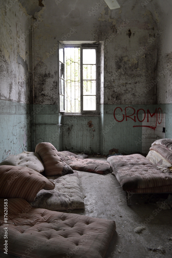 Asylum Bedroom