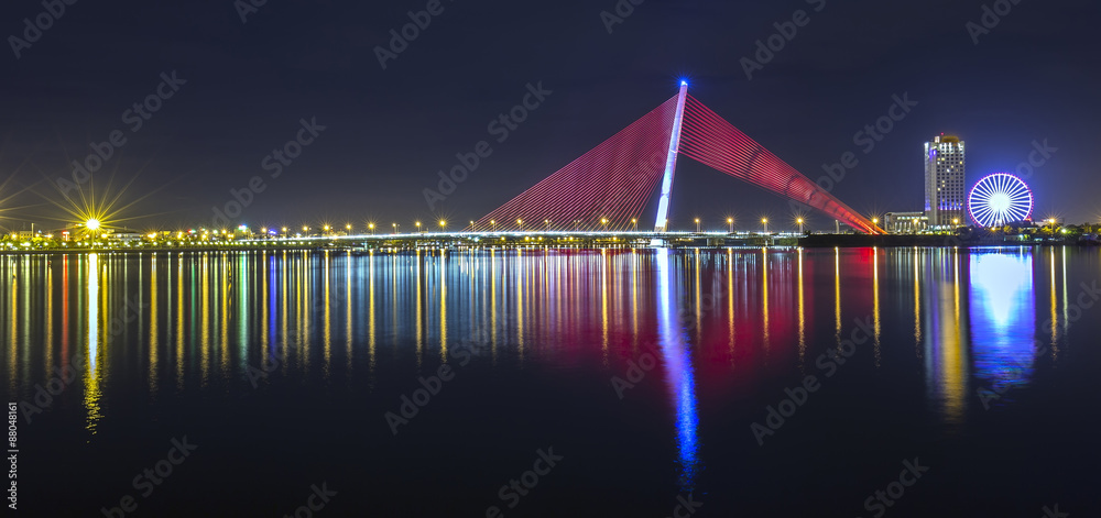 Tran Thi Ly Bridge, Da Nang nightlife with lights shining down bridges ...