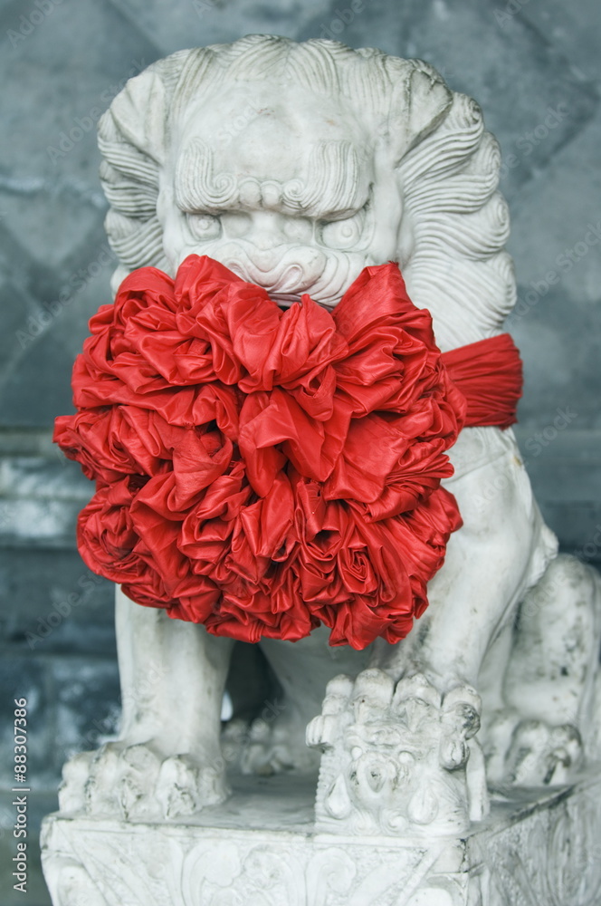 Chinese Lion Statue Red