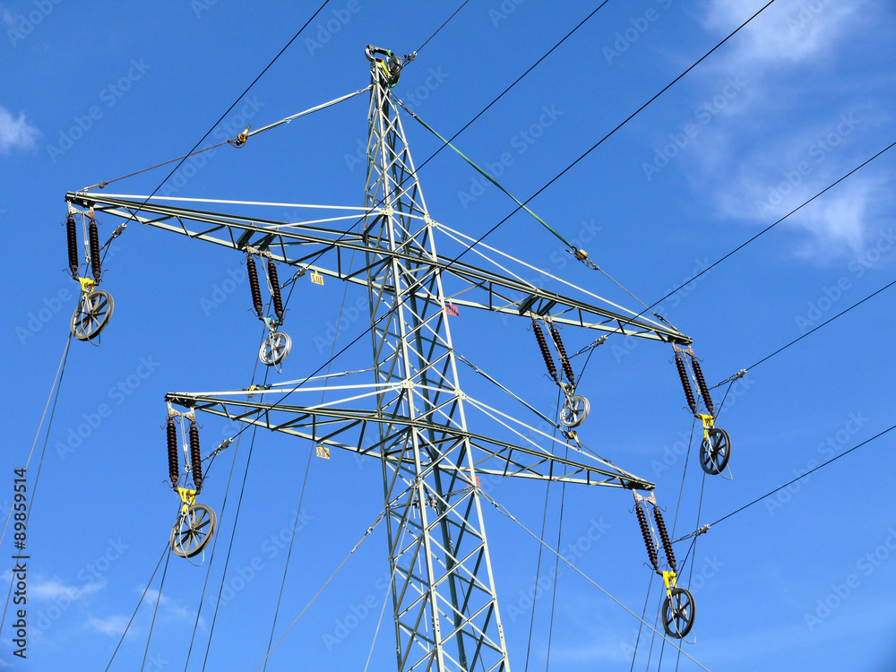 Freileitungsmasten Stock-Foto | Adobe Stock