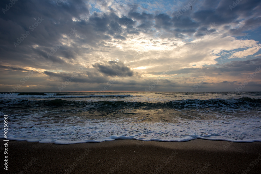 Schwarzes Meer im Sonnenaufgang Stock-Foto | Adobe Stock