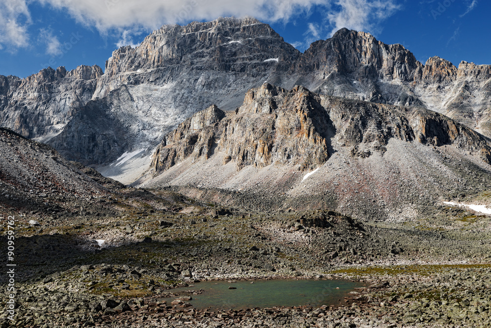Pik BAM - the highest peak of the ridge Kodar in Transbaikalia Stock ...