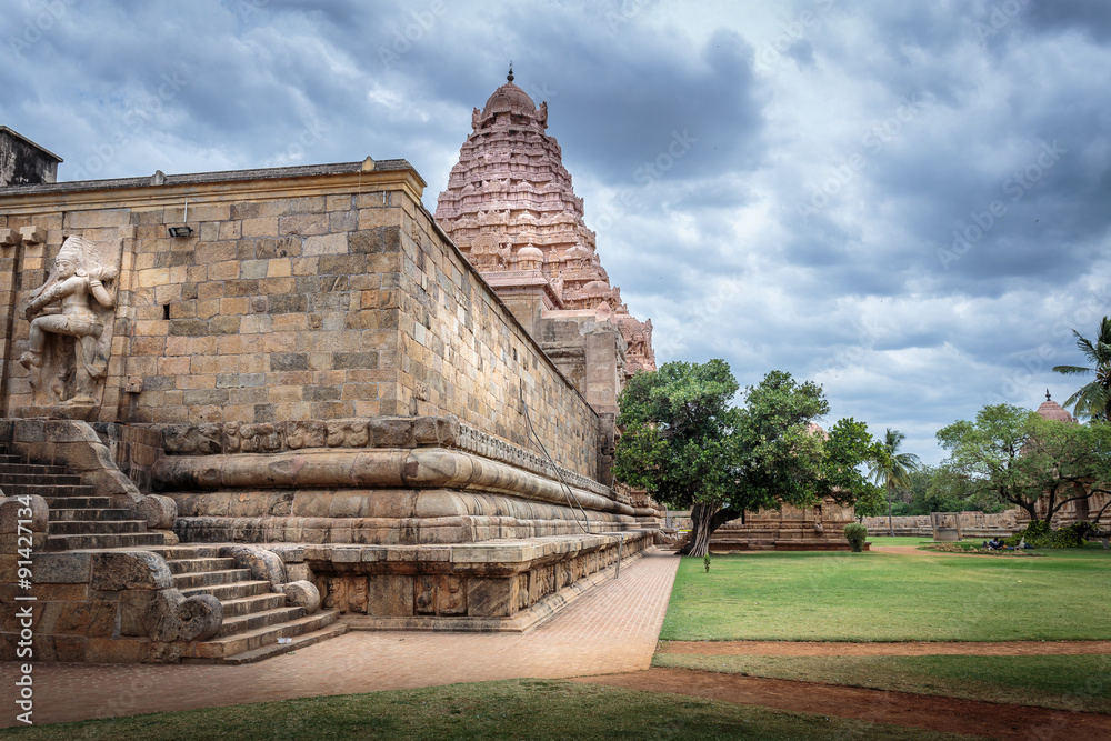 Ancient Hindu Shiva temple built in 11th century in Tamil Nadu, India ...