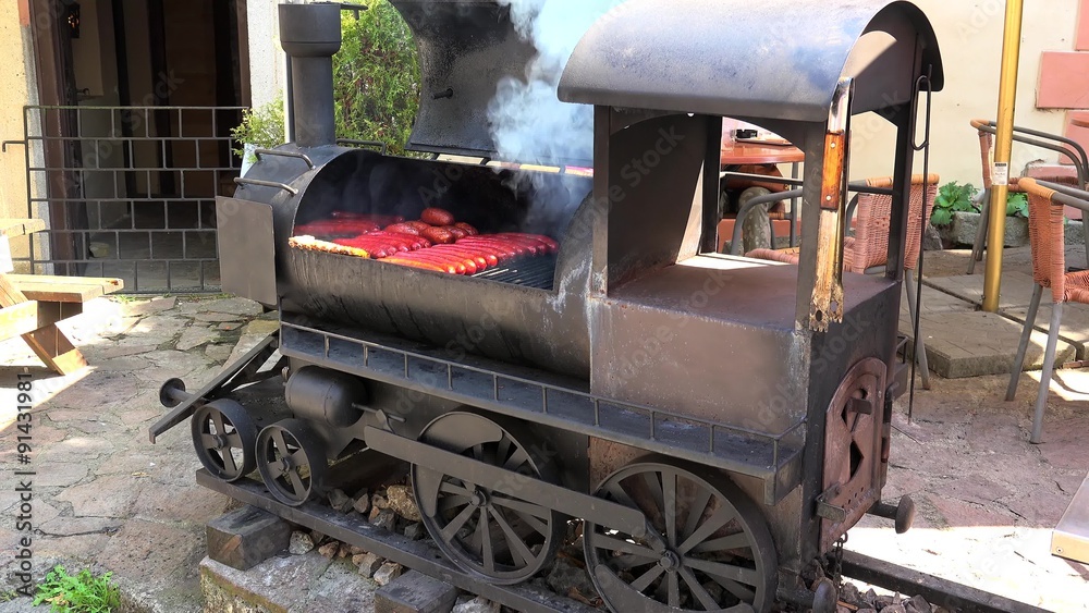 Charcoal barbecue grill in the form of a steam locomotive. Stock ビデオ ...