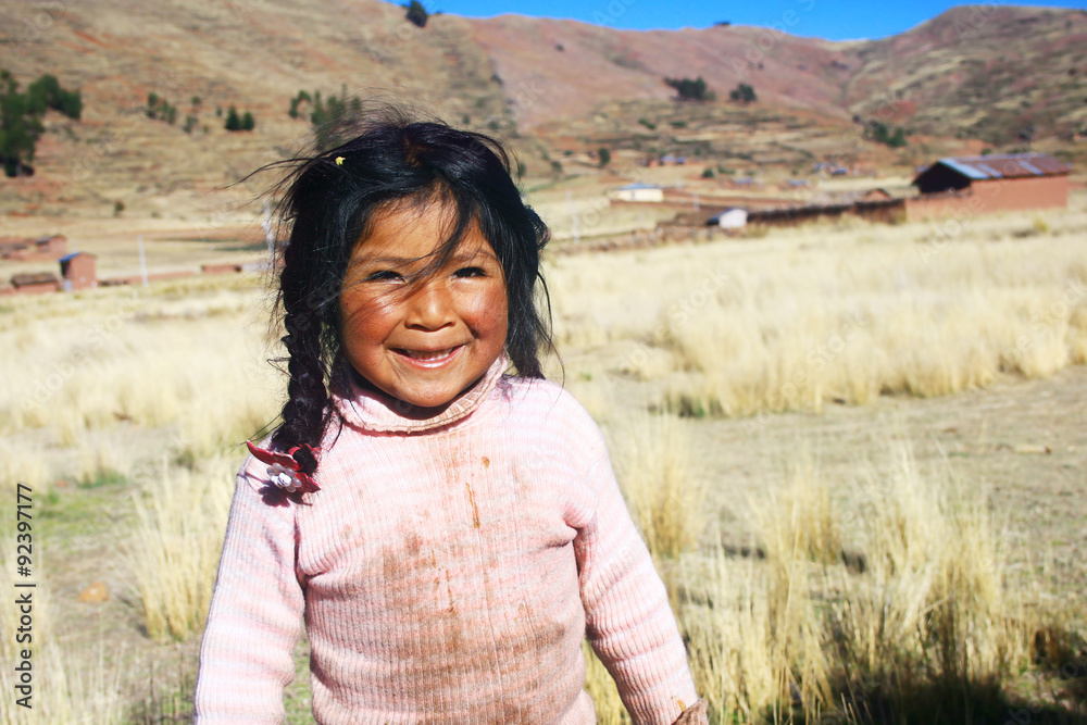 Poster Happy peruvian girl – Wall Art | UkPosters