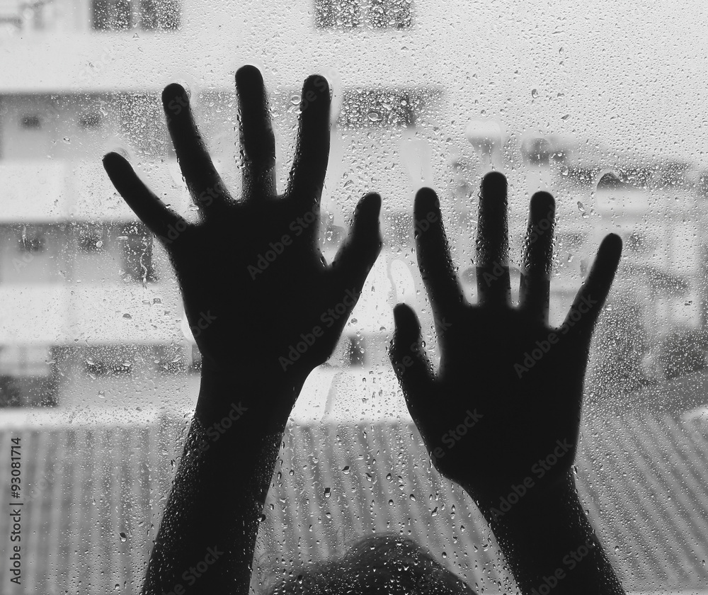 Foto de Horror woman behind the matte glass ,style black and white ...