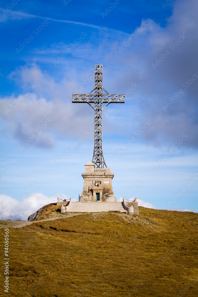 Caraiman cross, a romanian national symbol, in the Bucegi mountains ...