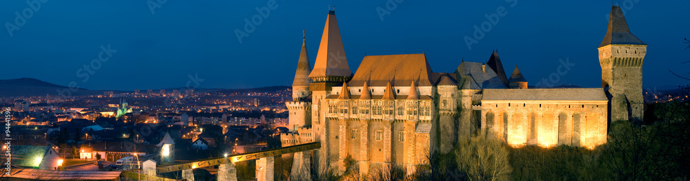 Discover the captivating panorama of Transylvania's Hunyad Castle in ...