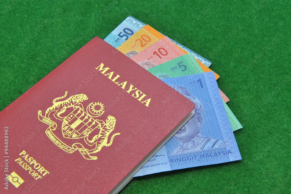 Malaysia Bank Notes And Malaysia Passport Foto De Stock Adobe Stock malaysia-bank-notes-and-malaysia-passport-foto-de-stock-adobe-stock