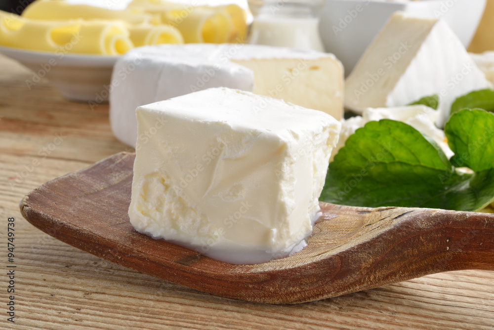 Foto de robiola formaggio cremoso fresco do Stock | Adobe Stock
